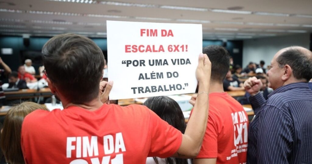 Senado debate cronograma de PEC do fim da escala 6x1